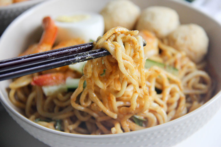 This Seafood Laksa is so slurping flavorful and comforting dish, and ...