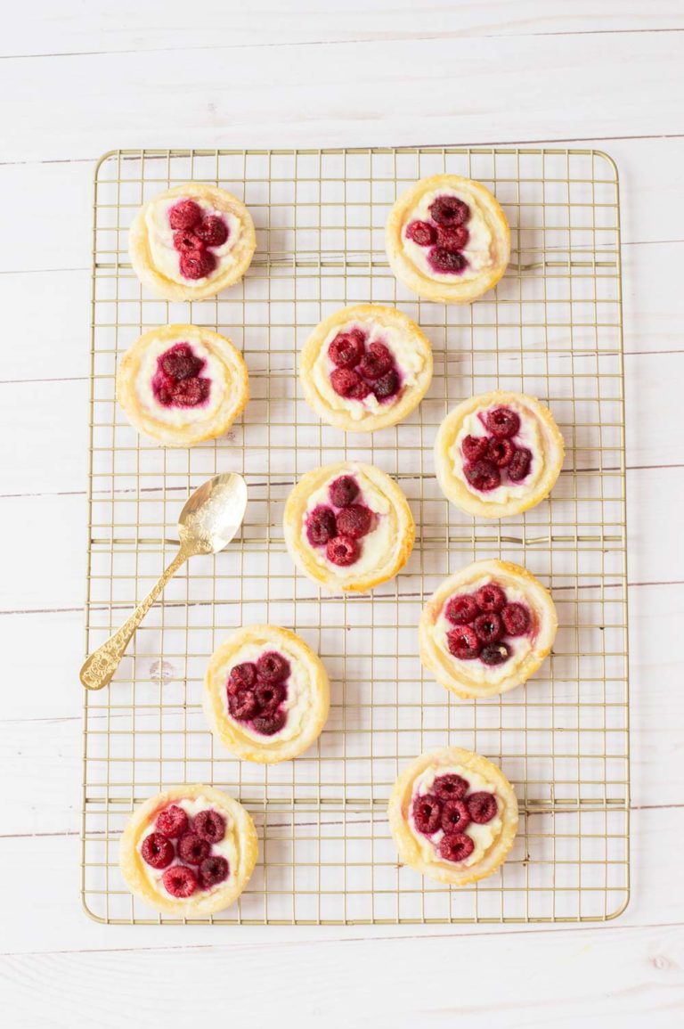 Easy, Light, Flaky Raspberry Puff Pastry Tart Recipe