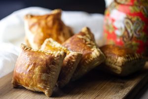 Super Easy Deliciously Baked Beef Curry Puff Recipe