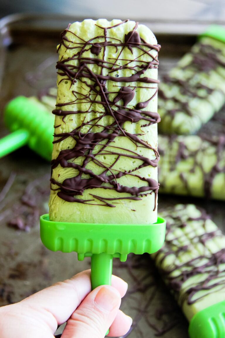 Healthy Avocado Popsicles to cater to your sweet tooth.