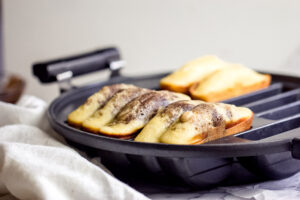 Learn how to make Indonesian pukis cake or kue pukis