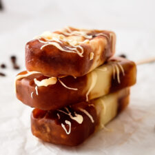 White Chocolate Mocha Popsicles - Ketchup with Linda