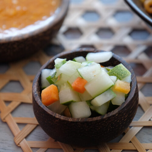 Acar timun - Super easy Indonesian pickle