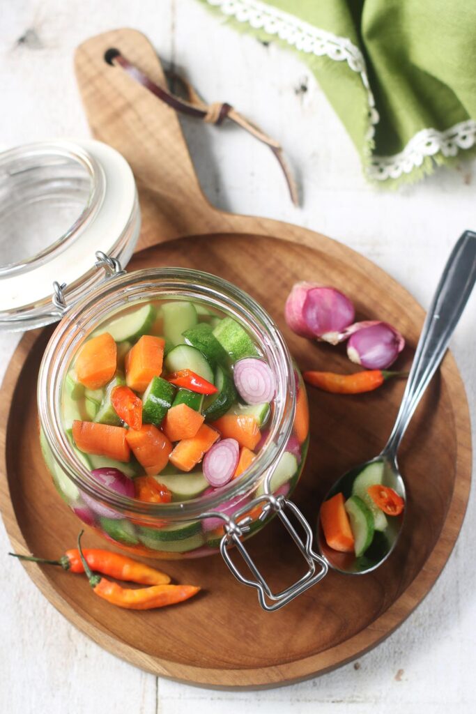 Acar timun - Super easy Indonesian pickle