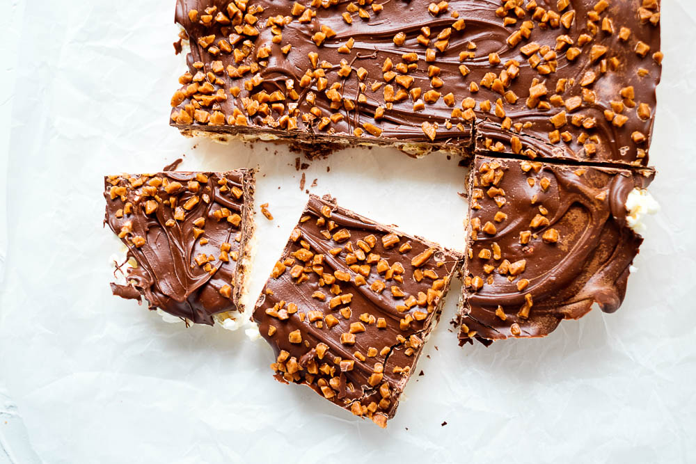 Nut-free and no-bake chocolate chip popcorn bars