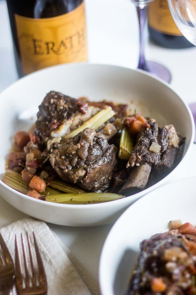 This red wine slow cooker braised beef has deep flavors!